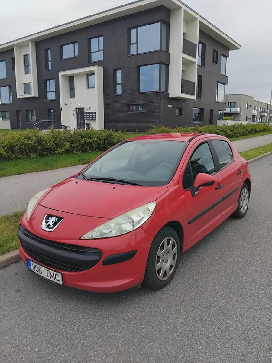 Red Peugeot 207 2007 in Tartu, with an engine capacity of 1.40 L and mileage of 328 thousand km for 1600 €, photo 13 on AUTOMOTO.COM.LV