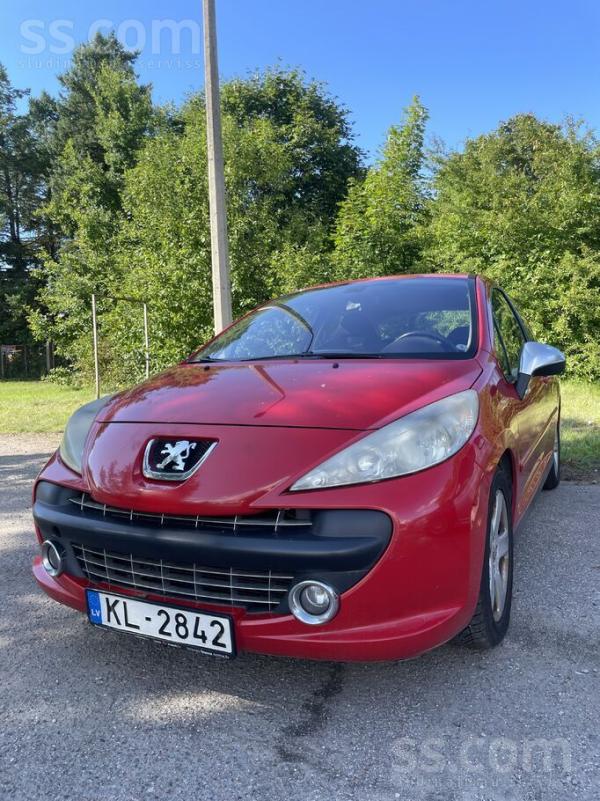 Red Peugeot 207 2008 in Riga, with an engine capacity of 1.60 L and mileage of 217 thousand km for 1000 €, photo 1 on AUTOMOTO.COM.LV