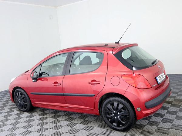 Sarkans Peugeot 207 2008 Tallina, ar dzinēja tilpumu 1.40 L un nobraukumu 136 tūkst. km par 599 €, foto 4 vietnē AUTOMOTO.COM.LV