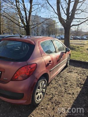 Sarkans Peugeot 207 2009 Jelgava, ar dzinēja tilpumu 1.40 L un nobraukumu 133 tūkst. km par 600 €, foto 3 vietnē AUTOMOTO.COM.LV