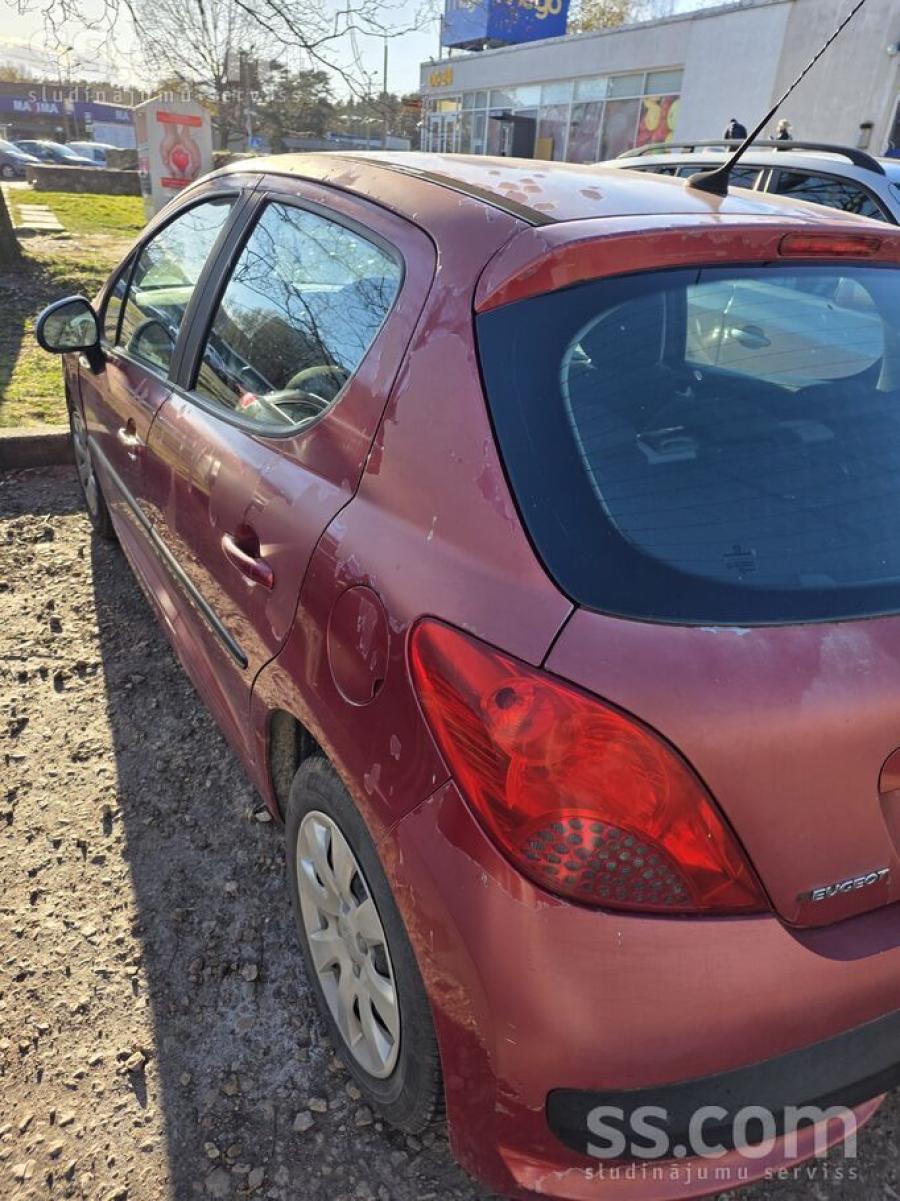 Sarkans Peugeot 207 2009 Jelgava, ar dzinēja tilpumu 1.40 L un nobraukumu 133 tūkst. km par 600 €, foto 9 vietnē AUTOMOTO.COM.LV