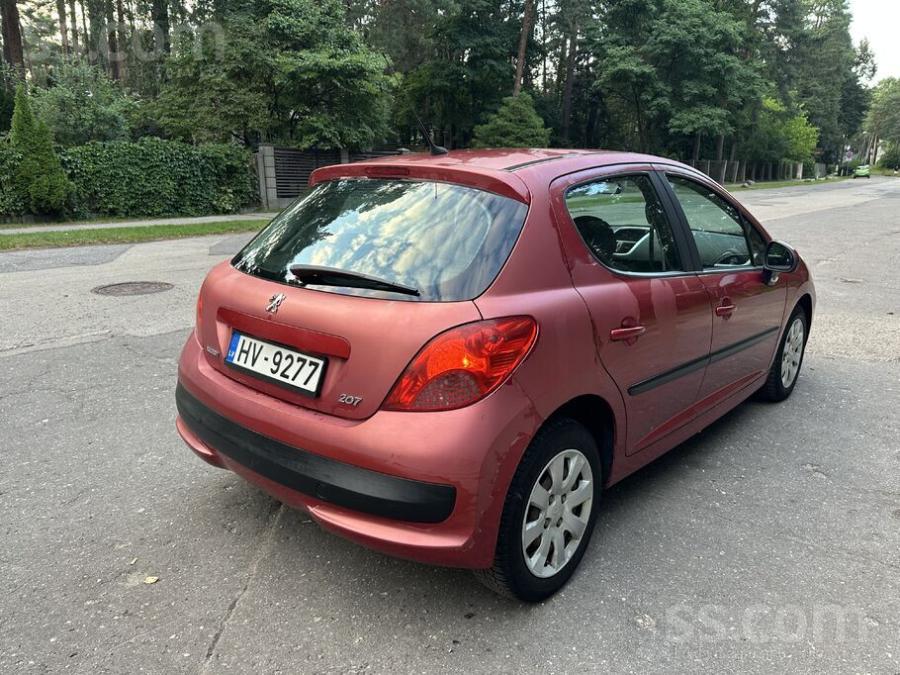 Sarkans Peugeot 207 2009 Rīga, ar dzinēja tilpumu 1.40 L un nobraukumu 133 tūkst. km par 800 €, foto 4 vietnē AUTOMOTO.COM.LV