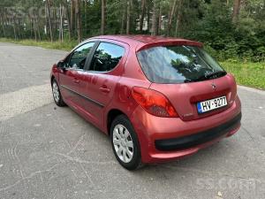 Sarkans Peugeot 207 2009 Rīga, ar dzinēja tilpumu 1.40 L un nobraukumu 133 tūkst. km par 800 €, foto 5 vietnē AUTOMOTO.COM.LV