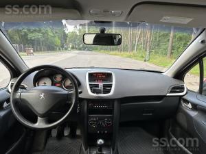 Sarkans Peugeot 207 2009 Rīga, ar dzinēja tilpumu 1.40 L un nobraukumu 133 tūkst. km par 800 €, foto 11 vietnē AUTOMOTO.COM.LV