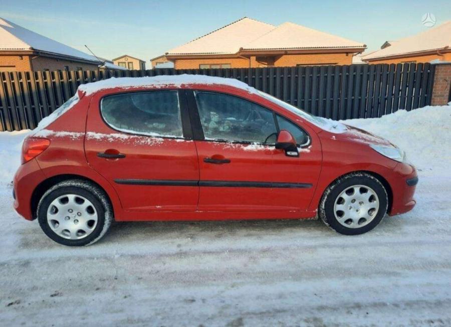 Sarkans Peugeot 207 2010 Klaipėda, ar dzinēja tilpumu 1.60 L un nobraukumu 205 tūkst. km par 2100 €, foto 15 vietnē AUTOMOTO.COM.LV