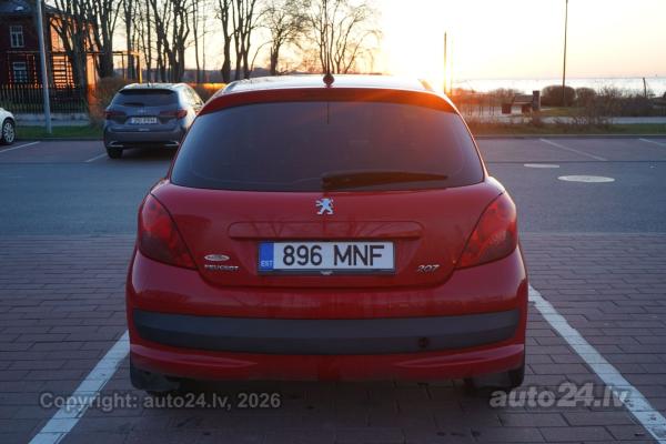 Sarkans Peugeot 207 2010 Tallina, ar dzinēja tilpumu 1.40 L un nobraukumu 172 tūkst. km par 2400 €, foto 4 vietnē AUTOMOTO.COM.LV