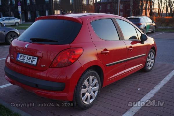 Sarkans Peugeot 207 2010 Tallina, ar dzinēja tilpumu 1.40 L un nobraukumu 172 tūkst. km par 2400 €, foto 6 vietnē AUTOMOTO.COM.LV