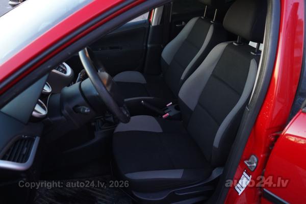 Sarkans Peugeot 207 2010 Tallina, ar dzinēja tilpumu 1.40 L un nobraukumu 172 tūkst. km par 2400 €, foto 10 vietnē AUTOMOTO.COM.LV