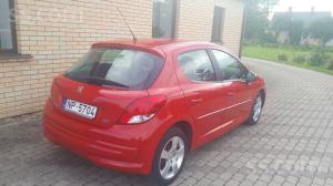 Sarkans Peugeot 207 2012 Bauska, ar dzinēja tilpumu 1.60 L un nobraukumu 207 tūkst. km par 3450 €, foto 2 vietnē AUTOMOTO.COM.LV
