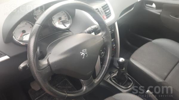 Sarkans Peugeot 207 2012 Bauska, ar dzinēja tilpumu 1.60 L un nobraukumu 207 tūkst. km par 3450 €, foto 7 vietnē AUTOMOTO.COM.LV