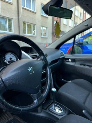 Sarkans Peugeot 207 2008 Pērnava, ar dzinēja tilpumu 0.00 L un nobraukumu 202 tūkst. km par 2000 €, foto 17 vietnē AUTOMOTO.COM.LV