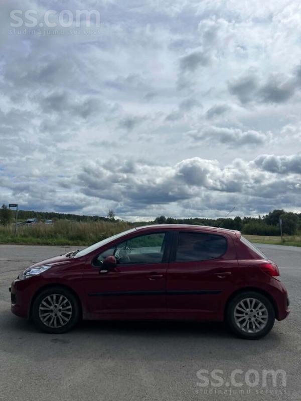 Sarkans Peugeot 207 2010 Rīga, ar dzinēja tilpumu 1.30 L un nobraukumu 26 tūkst. km par 1099 €, foto 4 vietnē AUTOMOTO.COM.LV