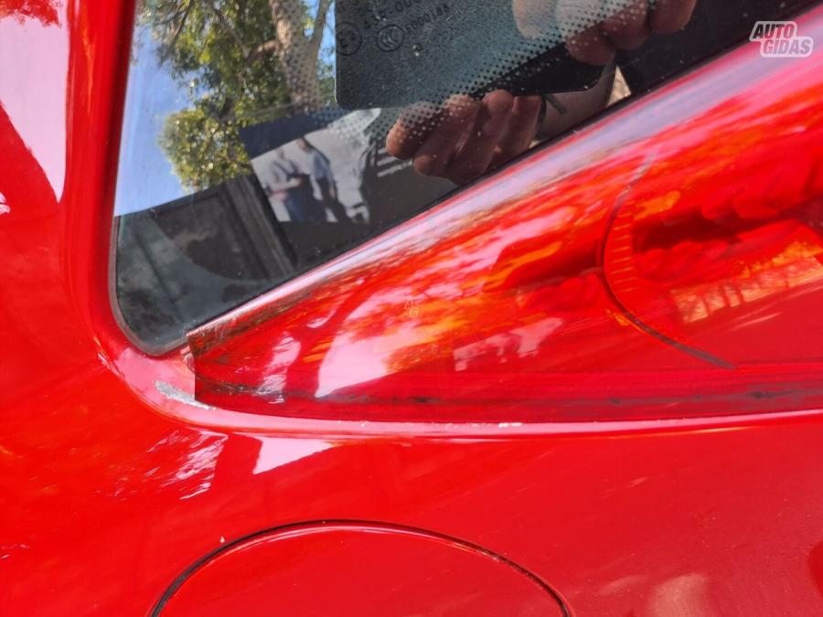 Sarkans Peugeot 207 2011 Panevēža, ar dzinēja tilpumu 1.40 L un nobraukumu 172 tūkst. km par 1500 €, foto 8 vietnē AUTOMOTO.COM.LV