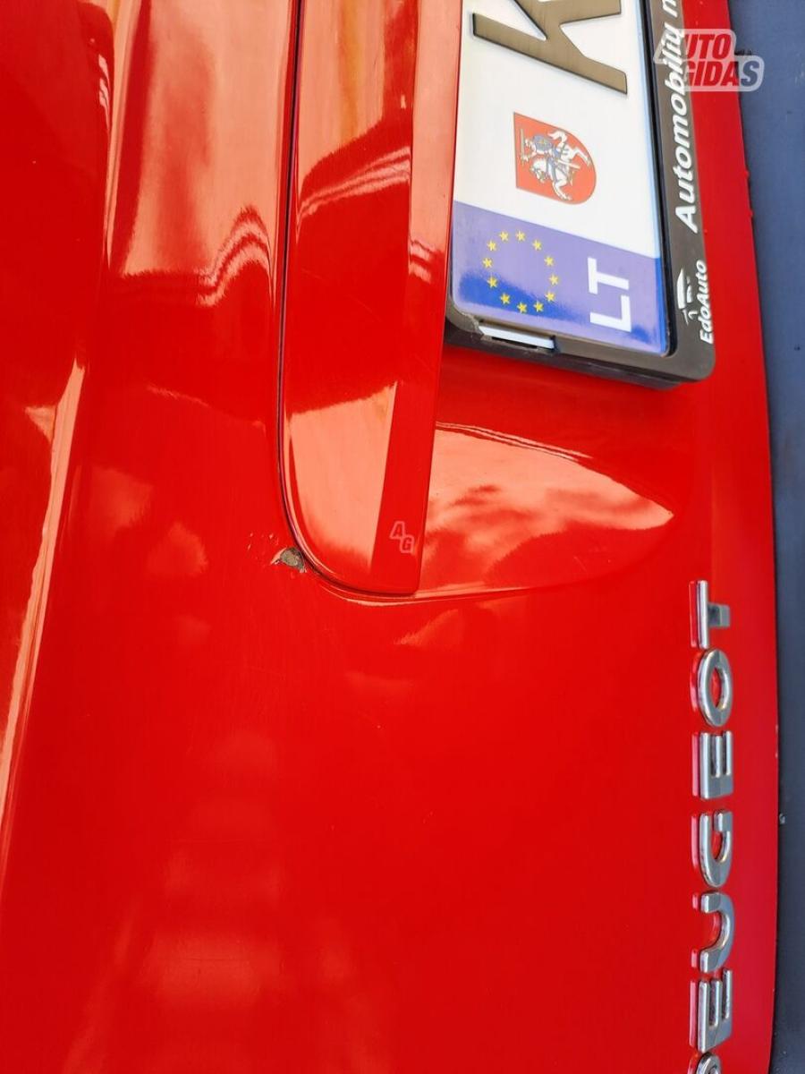 Sarkans Peugeot 207 2011 Panevēža, ar dzinēja tilpumu 1.40 L un nobraukumu 172 tūkst. km par 1500 €, foto 9 vietnē AUTOMOTO.COM.LV