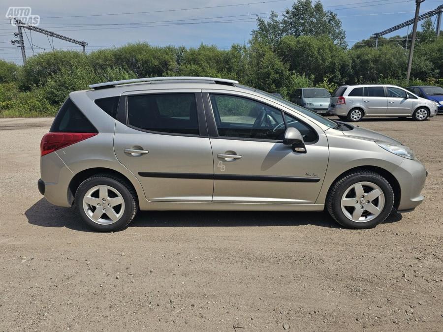 Peugeot 207 2009 in Vilnius, with an engine capacity of 1.40 L and mileage of 135 thousand km for 2250 €, photo 4 on AUTOMOTO.COM.LV