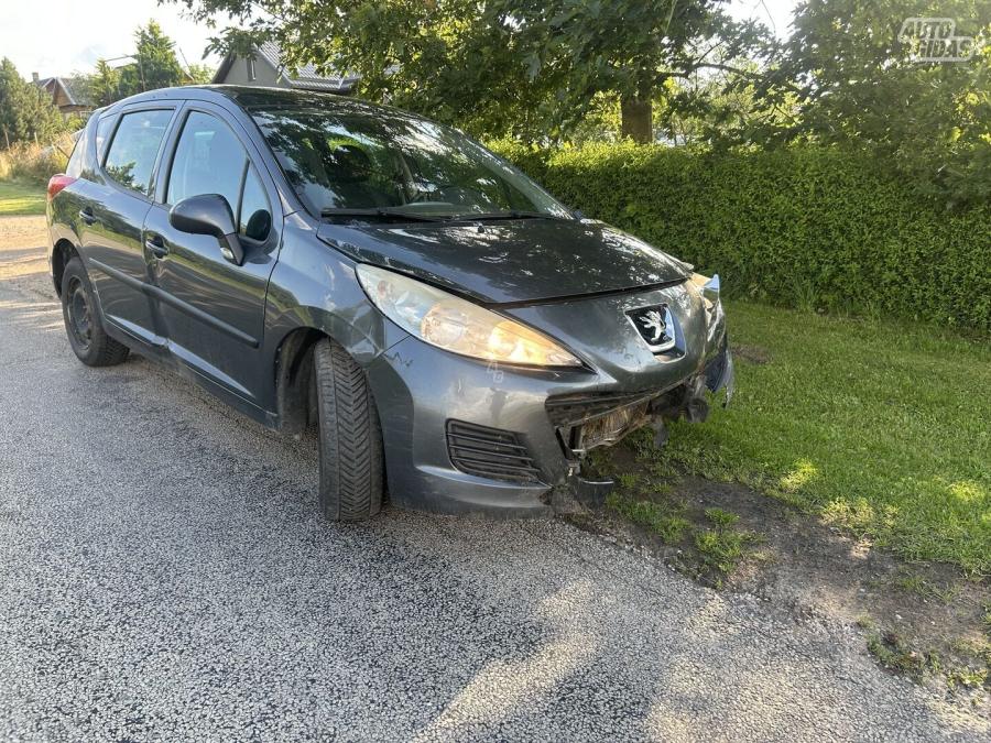 Peugeot 207 2010 in Varena, with an engine capacity of 1.60 L and mileage of 225 thousand km for 500 €, photo 5 on AUTOMOTO.COM.LV