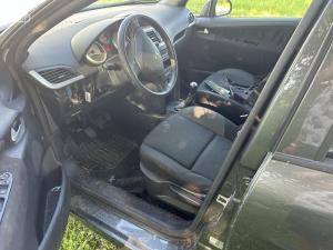 Peugeot 207 2010 in Varena, with an engine capacity of 1.60 L and mileage of 225 thousand km for 500 €, photo 9 on AUTOMOTO.COM.LV