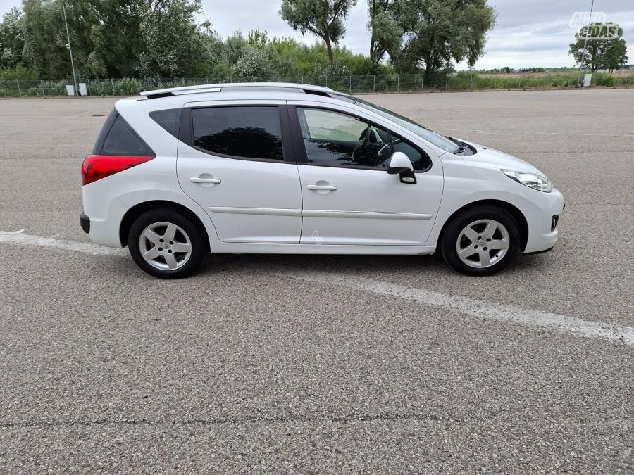 Peugeot 207 2013 in Marijampole, with an engine capacity of 1.40 L and mileage of 173 thousand km for 2450 €, photo 5 on AUTOMOTO.COM.LV