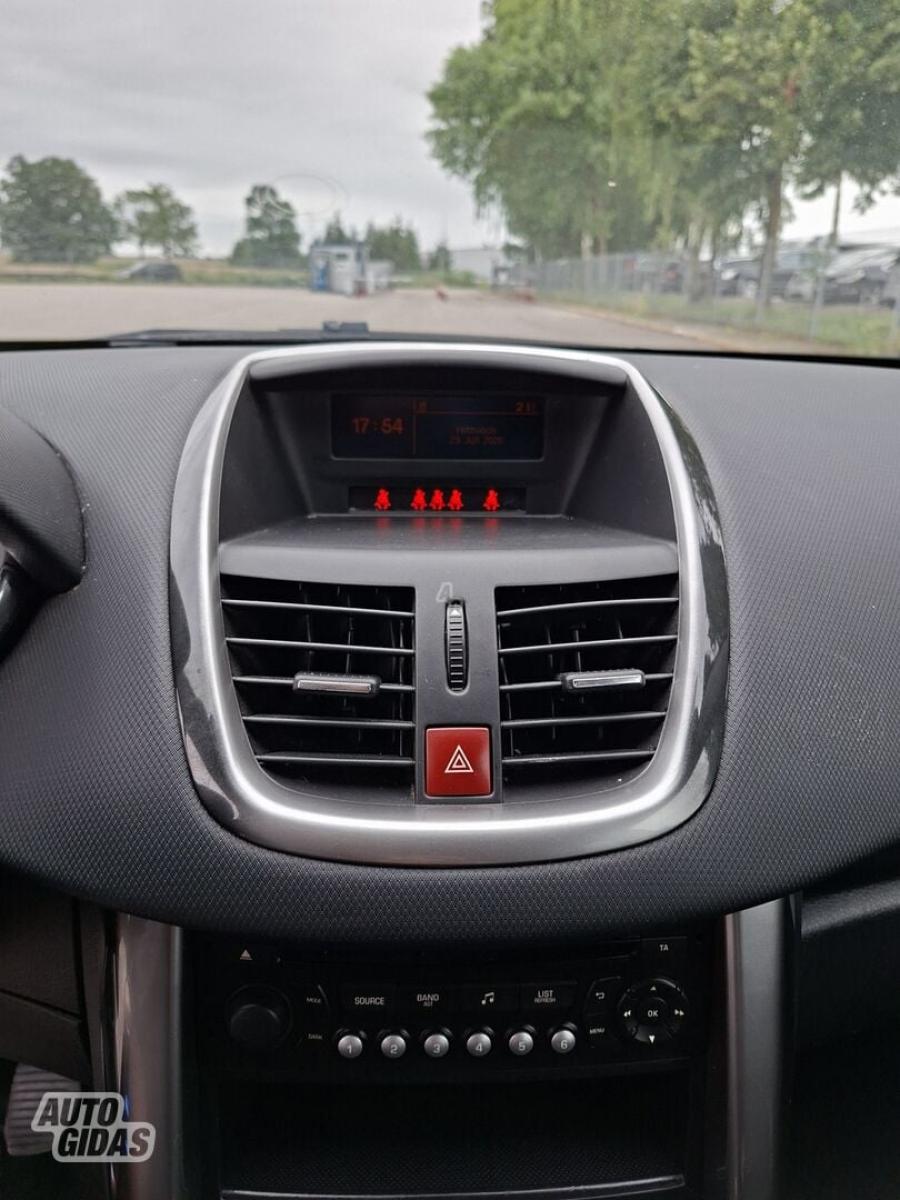 Peugeot 207 2013 in Marijampole, with an engine capacity of 1.40 L and mileage of 173 thousand km for 2450 €, photo 15 on AUTOMOTO.COM.LV