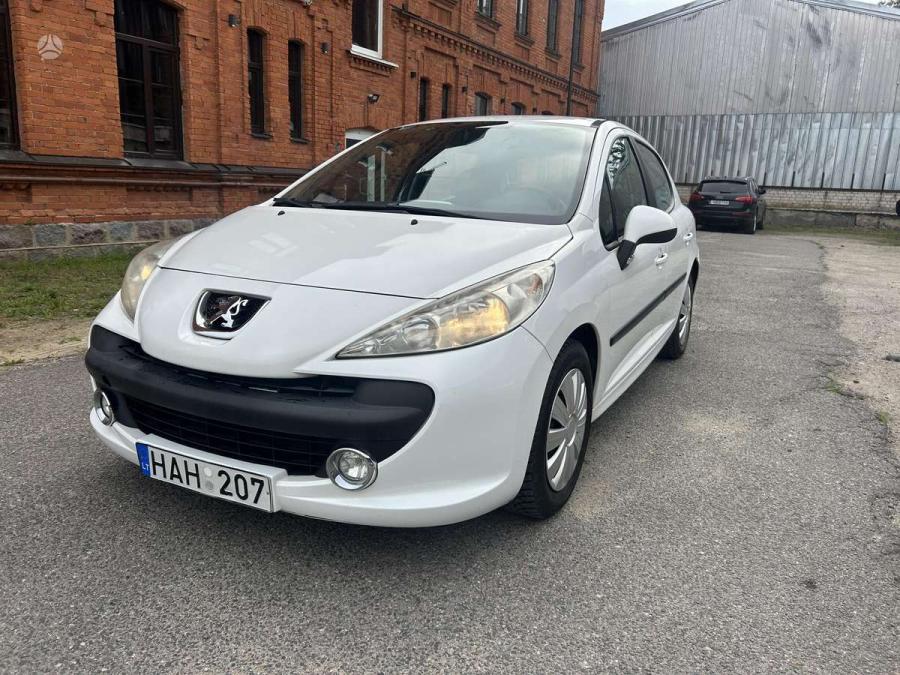 Balts Peugeot 207 2008 Kauņa, ar dzinēja tilpumu 1.40 L un nobraukumu 182 tūkst. km par 1300 €, foto 3 vietnē AUTOMOTO.COM.LV
