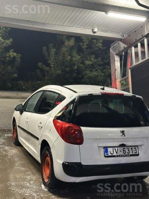 Balts Peugeot 207 2008 Rīga, ar dzinēja tilpumu 1.60 L un nobraukumu 397 tūkst. km par 1050 €, foto 6 vietnē AUTOMOTO.COM.LV