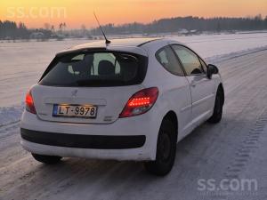 Balts Peugeot 207 2009 Rīga, ar dzinēja tilpumu 1.60 L un nobraukumu 213 tūkst. km par 1000 €, foto  vietnē AUTOMOTO.COM.LV