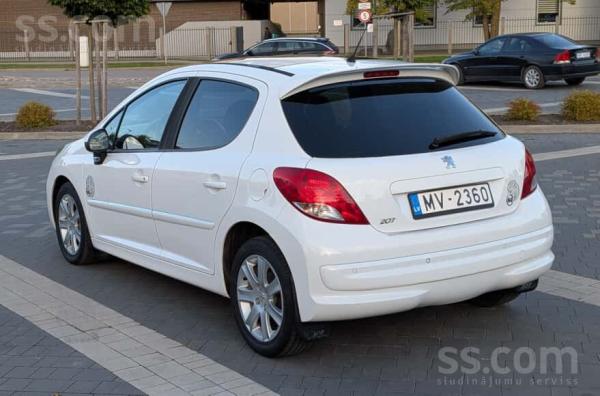 Balts Peugeot 207 2011 Rīga, ar dzinēja tilpumu 1.40 L un nobraukumu 247 tūkst. km par 3100 €, foto 11 vietnē AUTOMOTO.COM.LV
