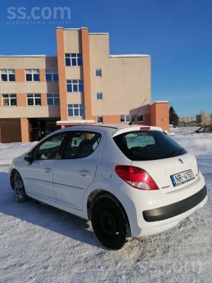 Белый Пежо 207 2012 в Краслава, объемом двигателя 1.40 л и пробегом 210 тыс. км за 1750 €, фото 5 на AUTOMOTO.COM.LV