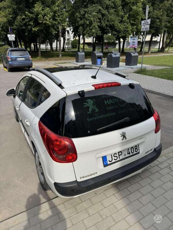 White Peugeot 207 2008 in Palanga, with an engine capacity of 1.56 L and mileage of 217 thousand km for 1000 €, photo 3 on AUTOMOTO.COM.LV