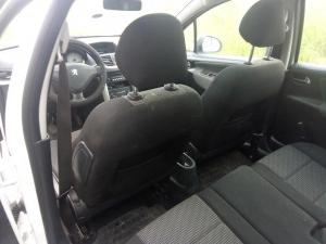 Balts Peugeot 207 2010 Narva, ar dzinēja tilpumu 1.60 L un nobraukumu 197 tūkst. km par 2650 €, foto 9 vietnē AUTOMOTO.COM.LV