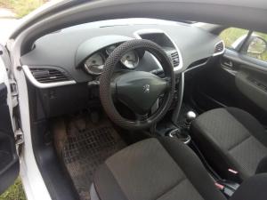 Balts Peugeot 207 2010 Narva, ar dzinēja tilpumu 1.60 L un nobraukumu 197 tūkst. km par 2650 €, foto 17 vietnē AUTOMOTO.COM.LV