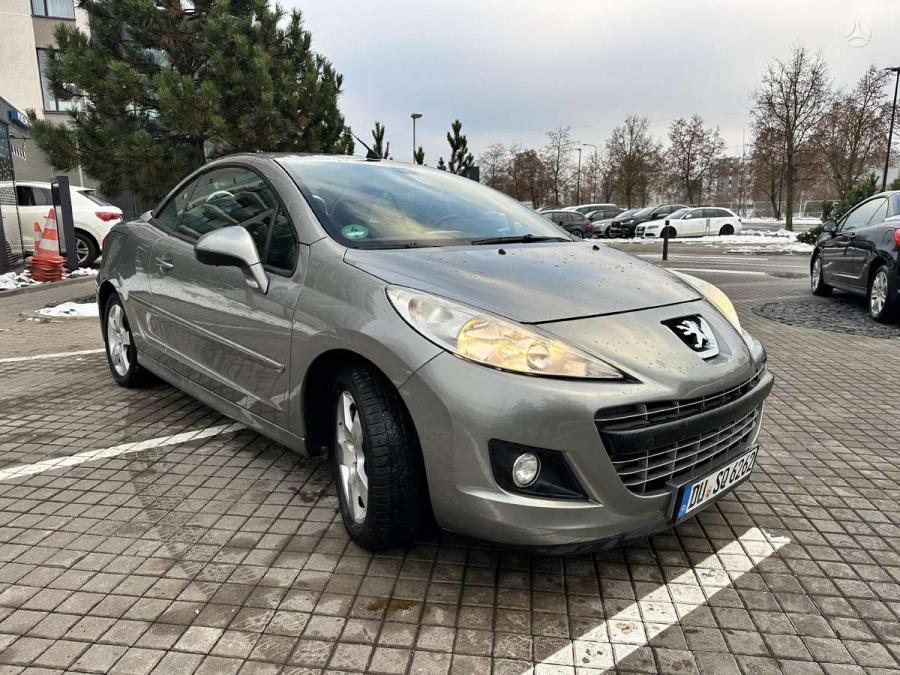 Yellow Peugeot 207 2011 in Vilnius, with an engine capacity of 1.60 L and mileage of 180 thousand km for 2750 €, photo 2 on AUTOMOTO.COM.LV