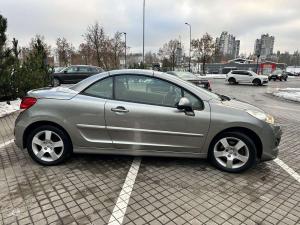 Yellow Peugeot 207 2011 in Vilnius, with an engine capacity of 1.60 L and mileage of 180 thousand km for 2750 €, photo 7 on AUTOMOTO.COM.LV