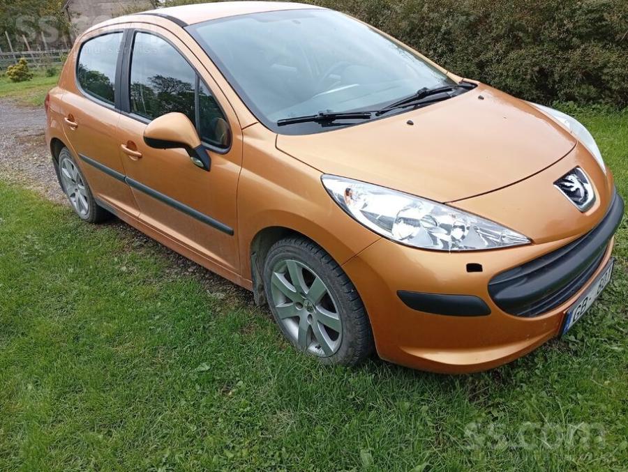 Dzeltens Peugeot 207 2006 Tukums, ar dzinēja tilpumu 1.40 L un nobraukumu 158 tūkst. km par 1500 €, foto 3 vietnē AUTOMOTO.COM.LV