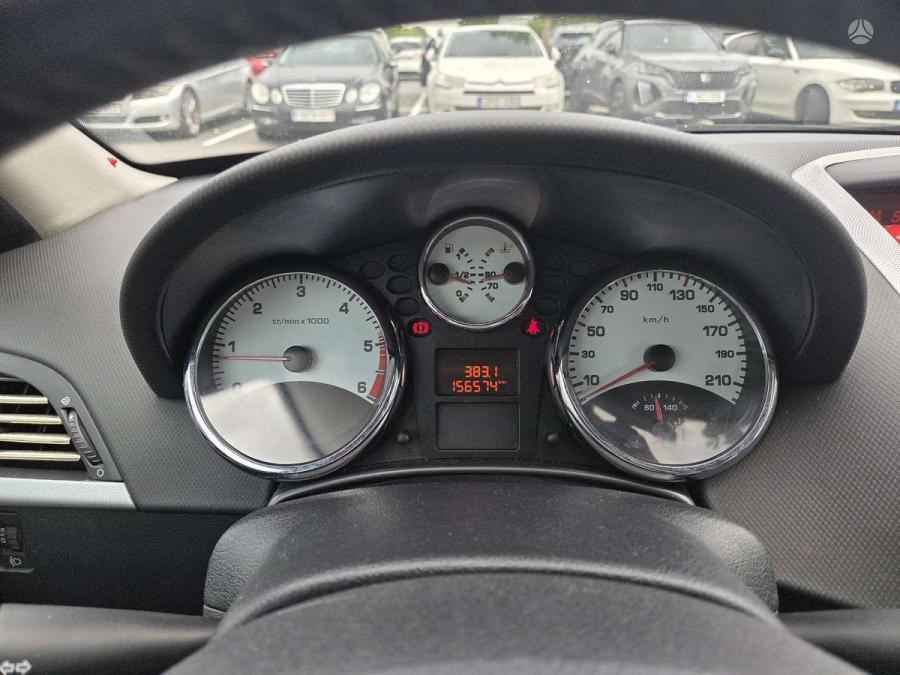 Желтый Пежо 207 2006 в Клайпеда, объемом двигателя 1.56 л и пробегом 157 тыс. км за 1000 €, фото 7 на AUTOMOTO.COM.LV