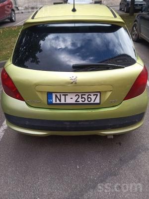 Dzeltens Peugeot 207 2006 Rēzekne, ar dzinēja tilpumu 1.40 L un nobraukumu 330 tūkst. km par 950 €, foto 4 vietnē AUTOMOTO.COM.LV