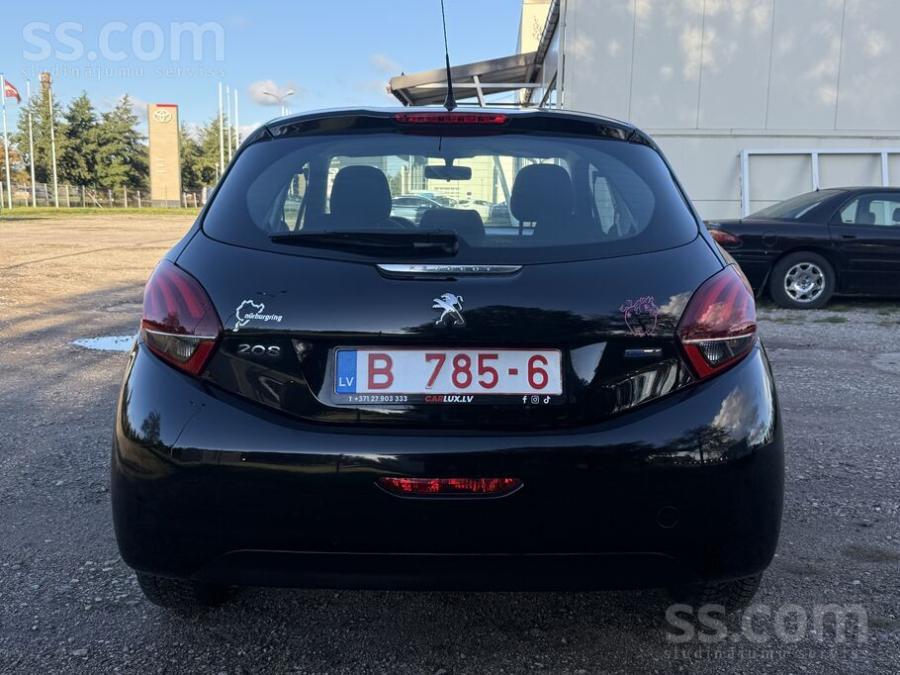 Melns Peugeot 208 2016 Liepāja, ar dzinēja tilpumu 1.20 L un nobraukumu 116 tūkst. km par 4800 €, foto 9 vietnē AUTOMOTO.COM.LV