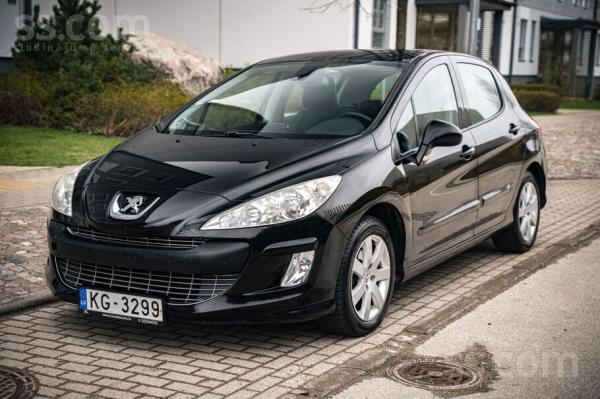 Black Peugeot 208 2011 in Riga, with an engine capacity of 1.60 L and mileage of 263 thousand km for 18990 €, photo 1 on AUTOMOTO.COM.LV