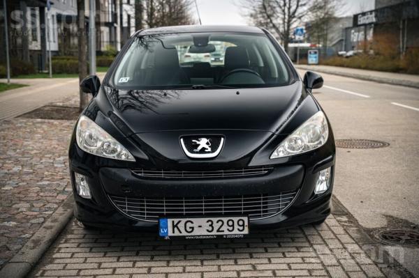 Black Peugeot 208 2011 in Riga, with an engine capacity of 1.60 L and mileage of 263 thousand km for 18990 €, photo 2 on AUTOMOTO.COM.LV