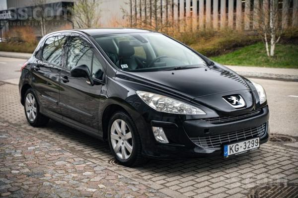 Black Peugeot 208 2011 in Riga, with an engine capacity of 1.60 L and mileage of 263 thousand km for 18990 €, photo 3 on AUTOMOTO.COM.LV