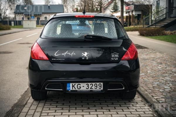 Black Peugeot 208 2011 in Riga, with an engine capacity of 1.60 L and mileage of 263 thousand km for 18990 €, photo 5 on AUTOMOTO.COM.LV