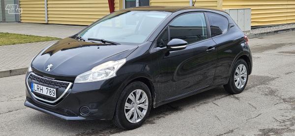 Melns Peugeot 208 2012 Kauņa, ar dzinēja tilpumu 1.40 L un nobraukumu 238 tūkst. km par 2150 €, foto 2 vietnē AUTOMOTO.COM.LV