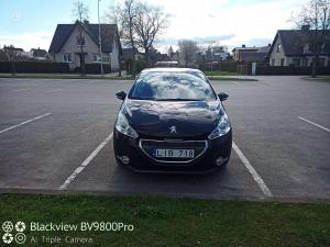 Melns Peugeot 208 2012 Skuodas, ar dzinēja tilpumu 1.60 L un nobraukumu 299 tūkst. km par 2600 €, foto 4 vietnē AUTOMOTO.COM.LV