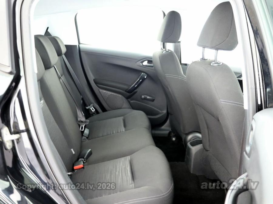 Black Peugeot 208 2013 in Tallinn, with an engine capacity of 1.00 L and mileage of 174 thousand km for 2199 €, photo 7 on AUTOMOTO.COM.LV