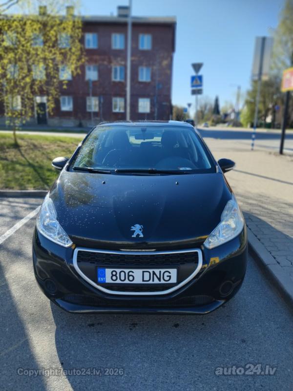 Black Peugeot 208 2013 in Tartu, with an engine capacity of 1.00 L and mileage of 175 thousand km for 2800 €, photo 1 on AUTOMOTO.COM.LV
