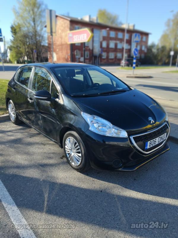 Black Peugeot 208 2013 in Tartu, with an engine capacity of 1.00 L and mileage of 175 thousand km for 2800 €, photo 3 on AUTOMOTO.COM.LV