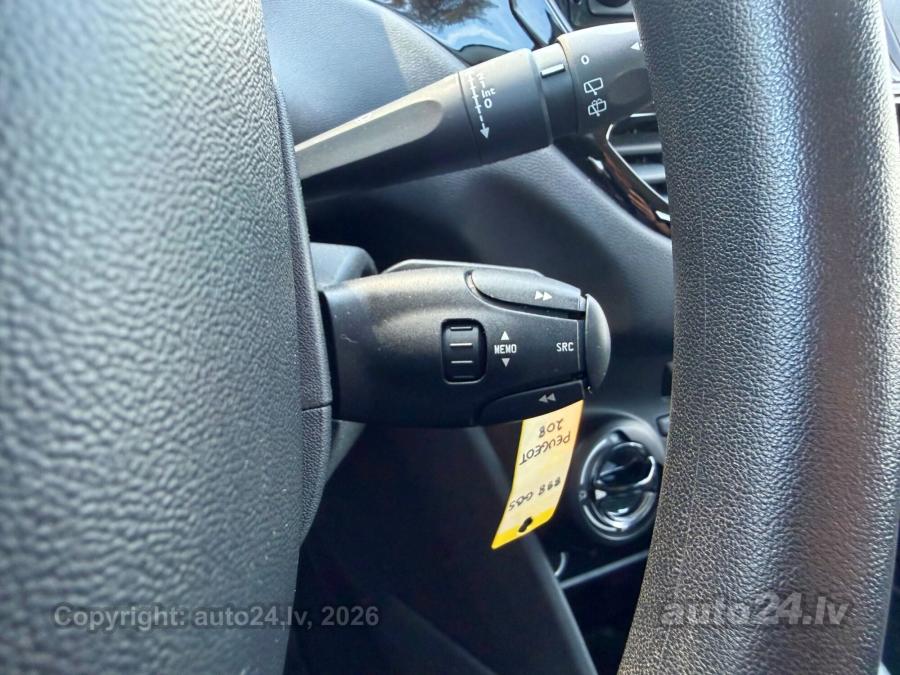 Melns Peugeot 208 2013 Tallina, ar dzinēja tilpumu 1.00 L un nobraukumu 57 tūkst. km par 3999 €, foto 14 vietnē AUTOMOTO.COM.LV