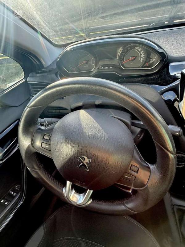 Melns Peugeot 208 2013 Klaipėda, ar dzinēja tilpumu 0.00 L un nobraukumu 268 tūkst. km par 3200 €, foto 7 vietnē AUTOMOTO.COM.LV