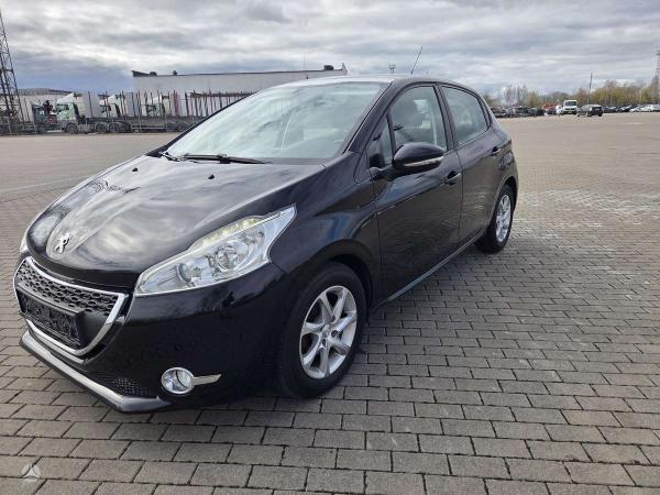 Black Peugeot 208 2013 in Marijampole, with an engine capacity of 1.20 L and mileage of 147 thousand km for 1950 €, photo 1 on AUTOMOTO.COM.LV