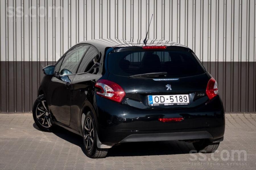 Melns Peugeot 208 2013 Talsi, ar dzinēja tilpumu 1.20 L un nobraukumu 180 tūkst. km par 2590 €, foto 5 vietnē AUTOMOTO.COM.LV